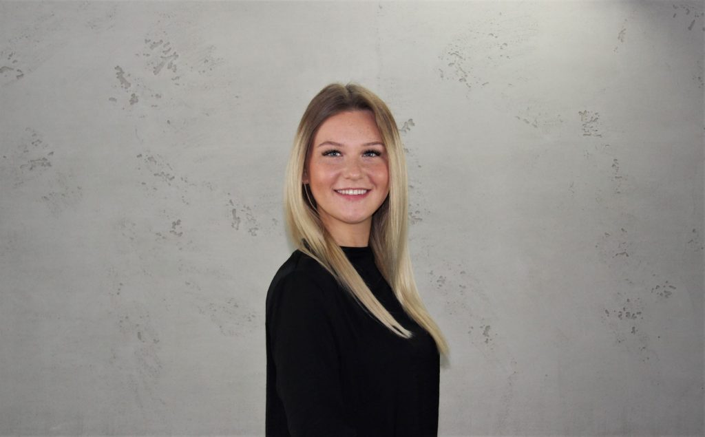 Lisa3 - Zahnzentrum MesserschmidtZahnzentrum Messerschmidt